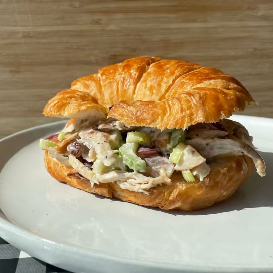 Daring Foods Plant Chicken | Chicken Better. Chicken On.